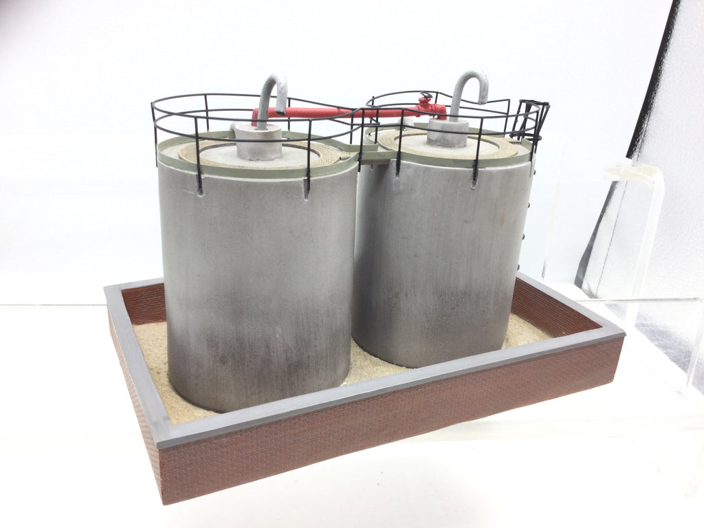 Bachmann 44-016 OO Gauge Fuel Storage Tanks
