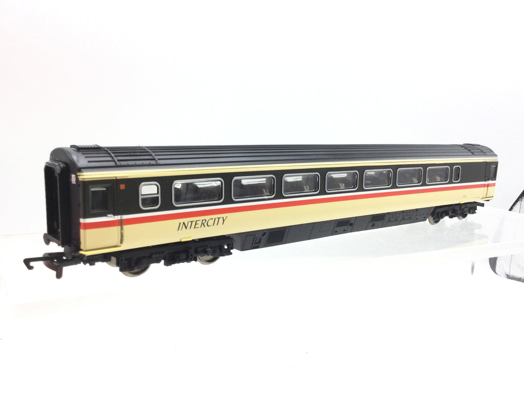 Hornby R4314 OO Gauge BR Intercity 125 HST TGS Coach 44057