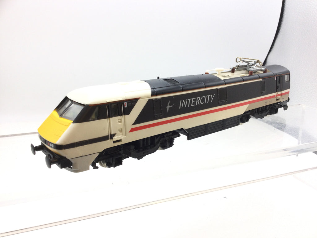 Hornby R240 OO Gauge BR Intercity Class 91 No 91001