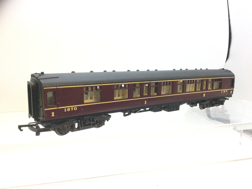 Trix 1932 OO Gauge LMS Maroon Mk 1 Corridor Composite Coach 1670