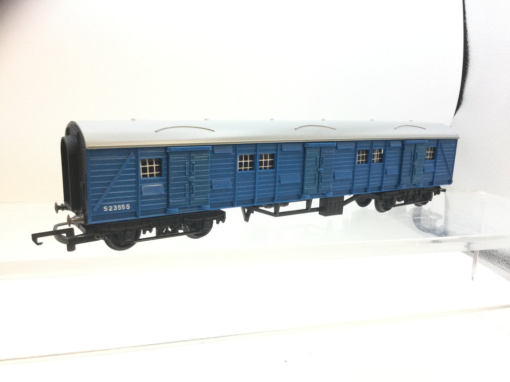 Triang/Hornby R226 OO Gauge BR Electric Blue Bogie Luggage Van S2355S (L2)