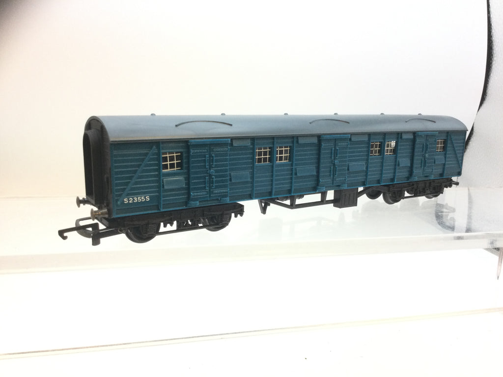 Triang/Hornby R226 OO Gauge BR Blue Bogie Luggage Van S2355S