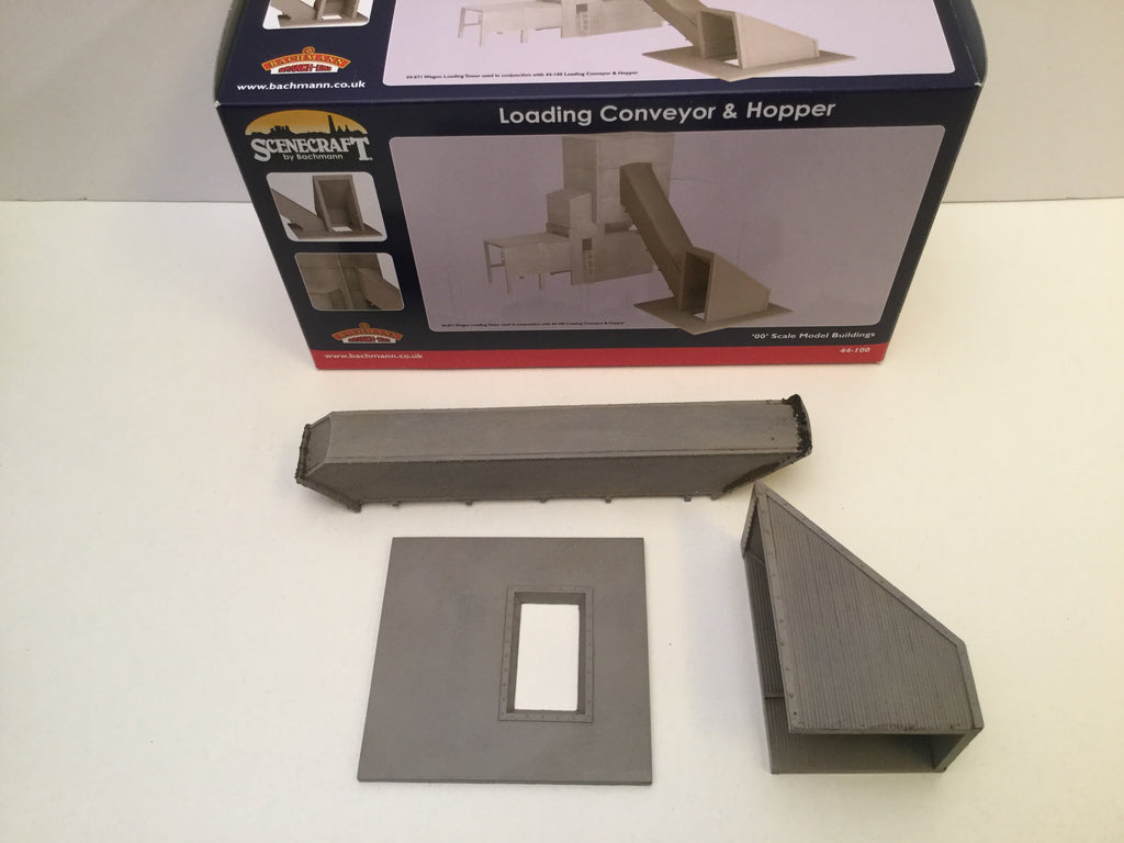 Bachmann 44-100 OO Gauge Loading Conveyor & Hopper