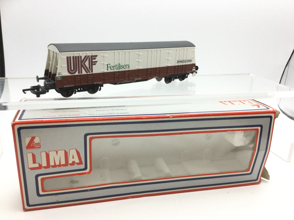 Lima 305661 OO Gauge UKF Procor Fertiliser Wagon