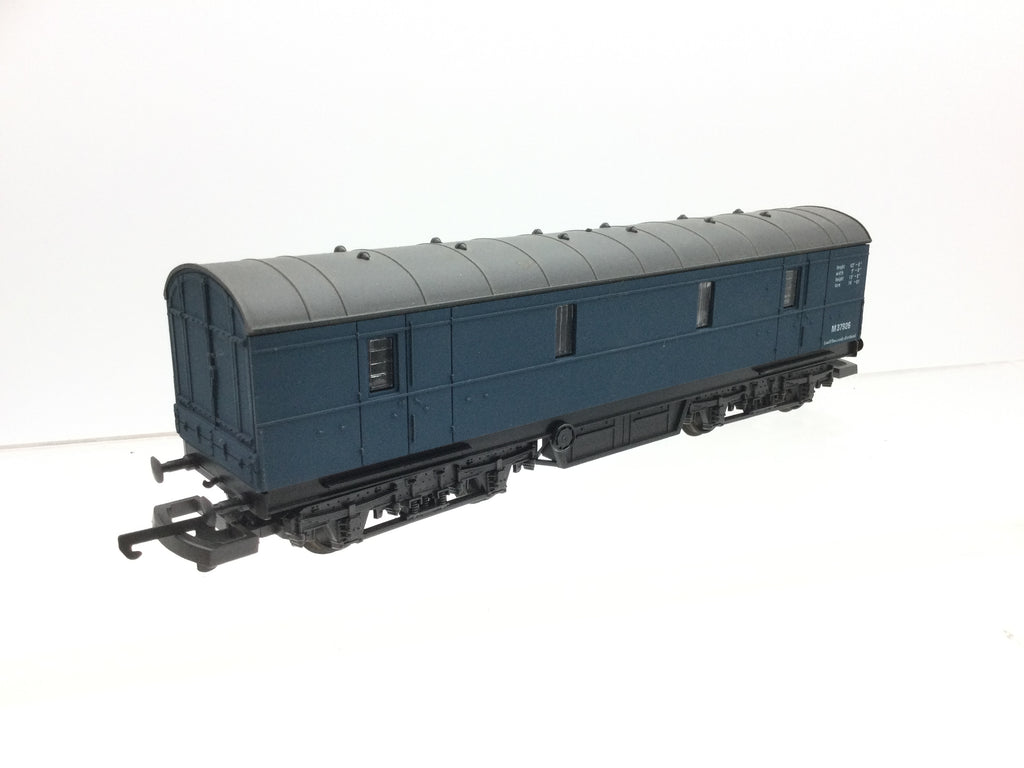 Lima 305360 OO Gauge Bogie GUV Parcel Van BR Blue M37926