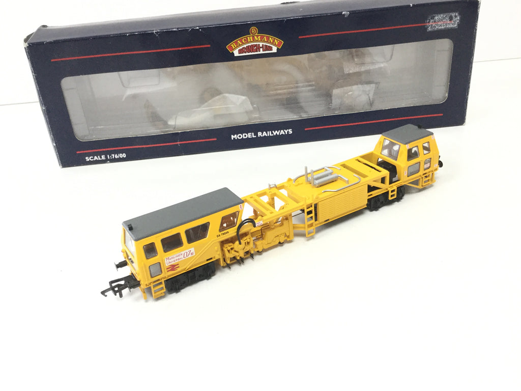 Bachmann 36-165 OO Gauge Plasser Motorised Tamper Machine