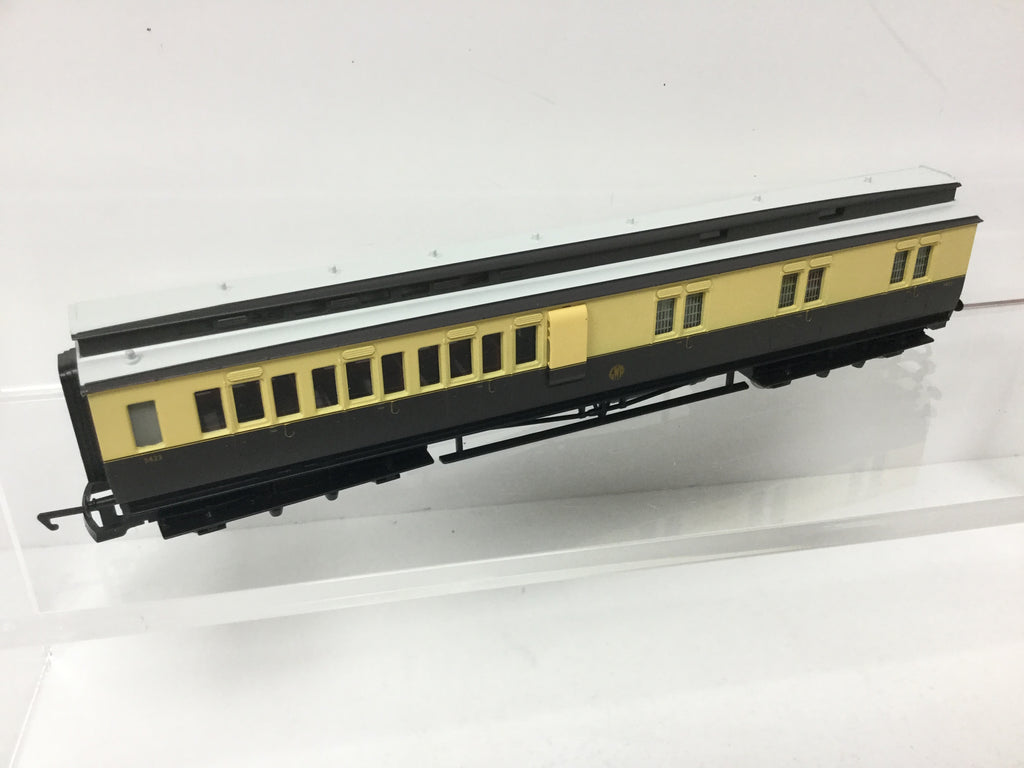 Hornby R4365 OO Gauge GWR Clerestory Brake Coach 3423