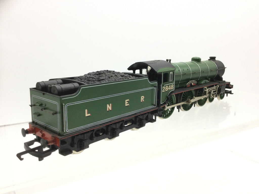 Hornby R188 OO Gauge LNER Green B17/4 2848 Arsenal