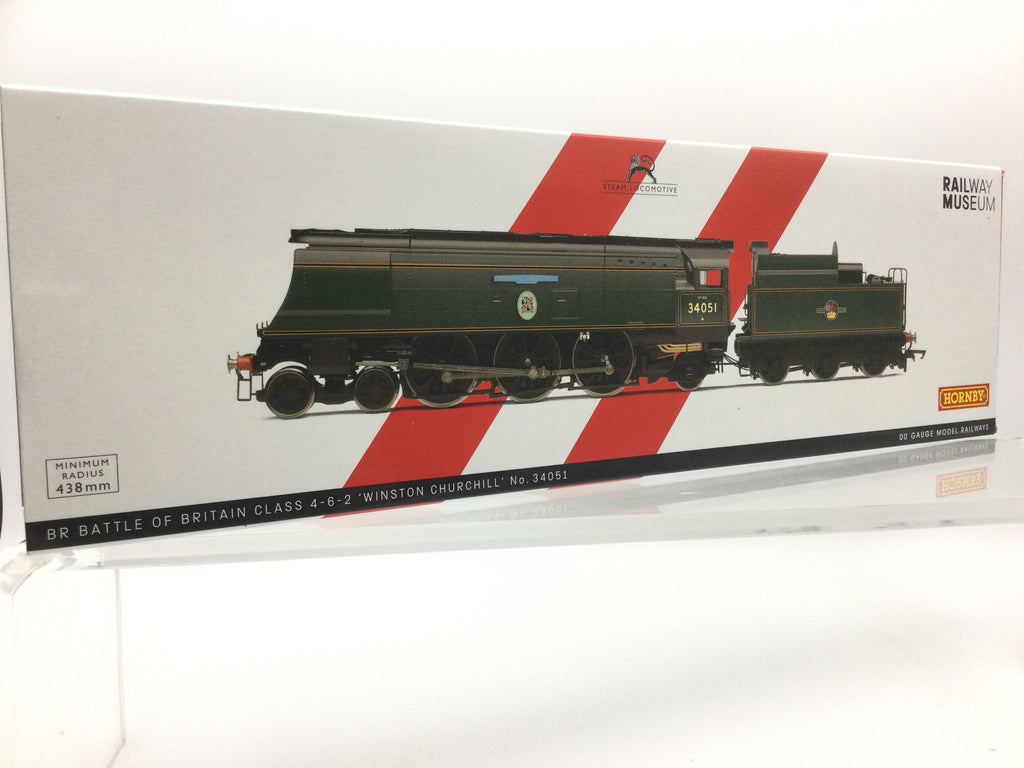 Hornby R3866 OO Gauge BR, Battle of Britain Class, 4-6-2, 34051 ...