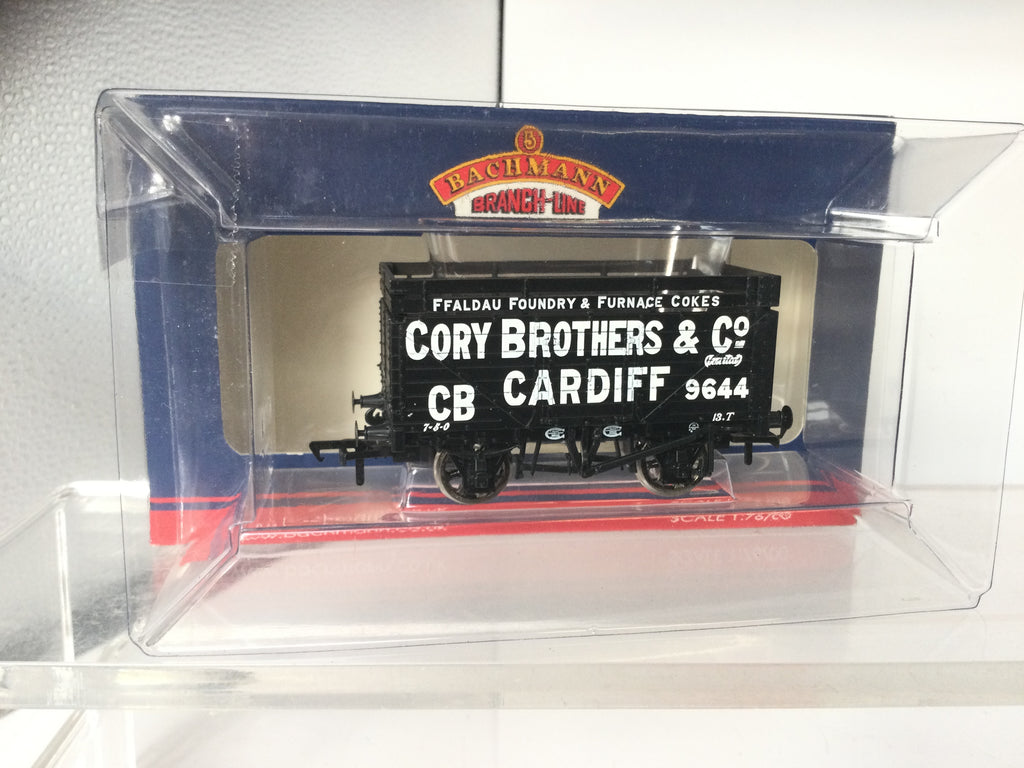 Bachmann 37-185 OO Gauge Coke Wagon Cory Brothers, Cardiff