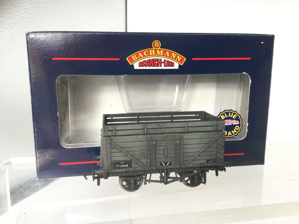 Bachmann 37-175 OO Gauge 7 Plank Coke Wagon w Rail (WEATHERED)