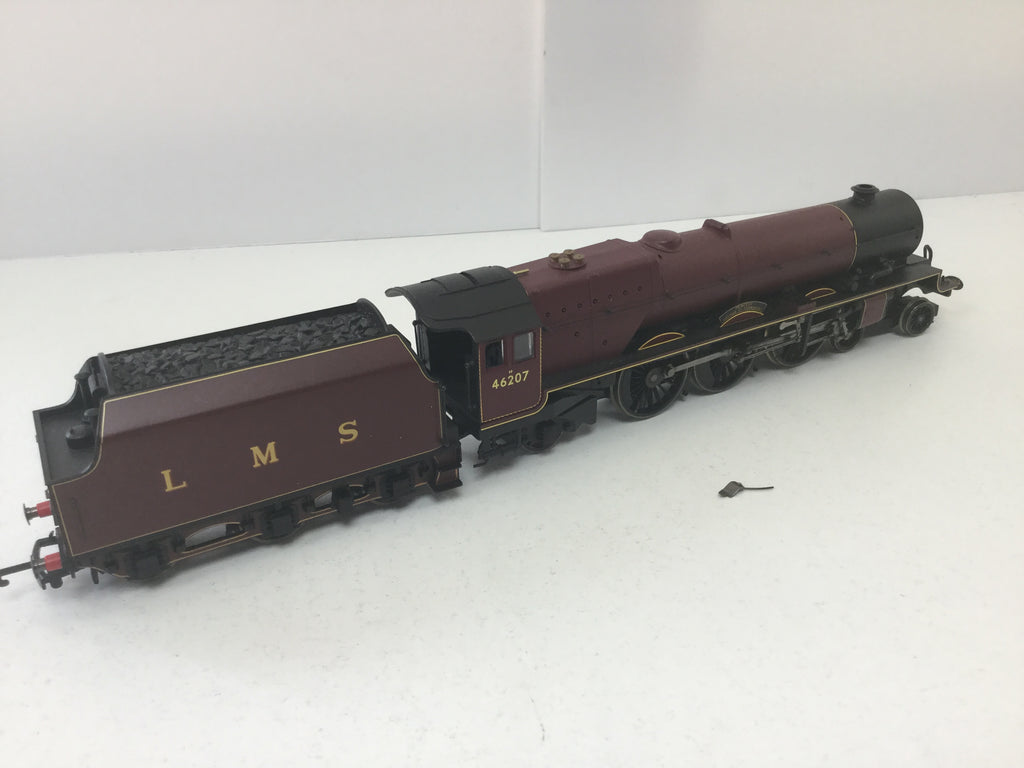 Hornby R2447 OO Gauge Princess 46207 Arthur of Connaught Maroon