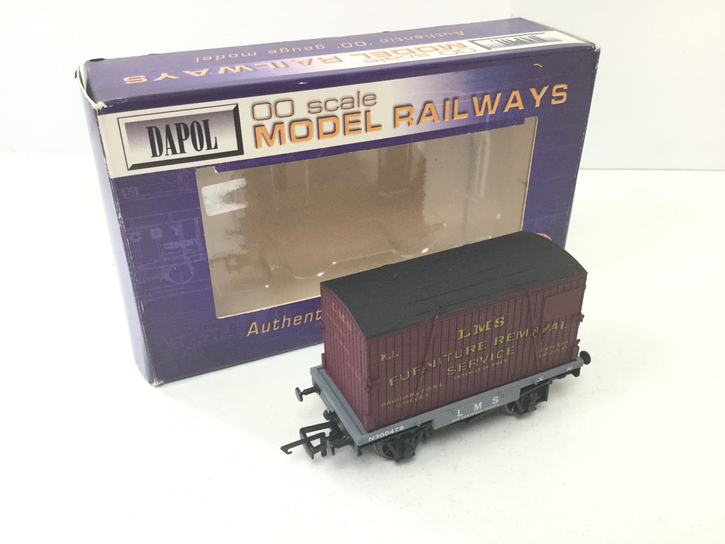 Dapol B544 OO Gauge LMS Conflat A Wagon with LMS Container