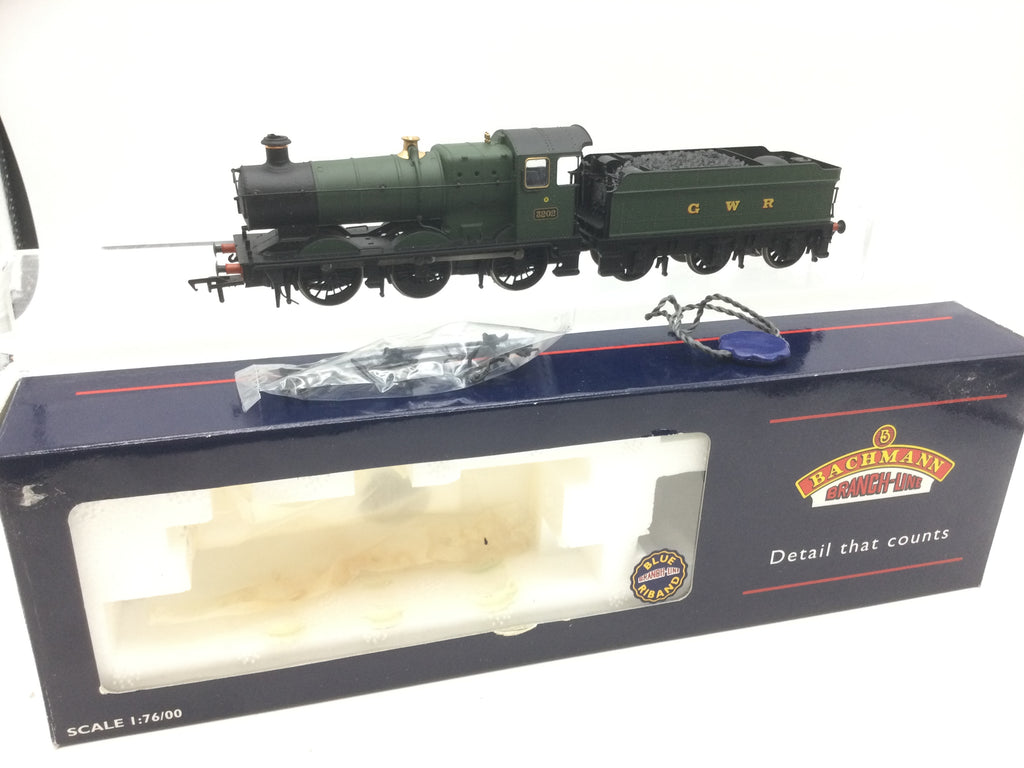 Bachmann 32-300 OO Gauge GWR Collett 3202 Green