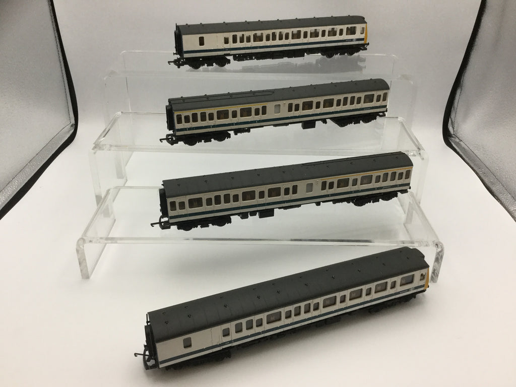 Lima 149815 OO Gauge Blue/White 4 Car Class 117 DMU